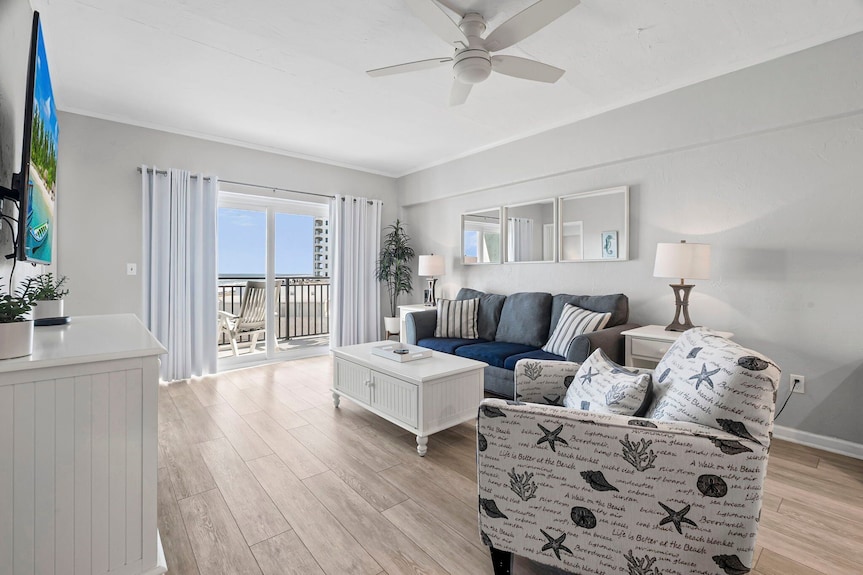 Polished Oceanfront Condo With Pool Access, Private Balcony & Washer/dryer - Ponte Vedra Beach, FL