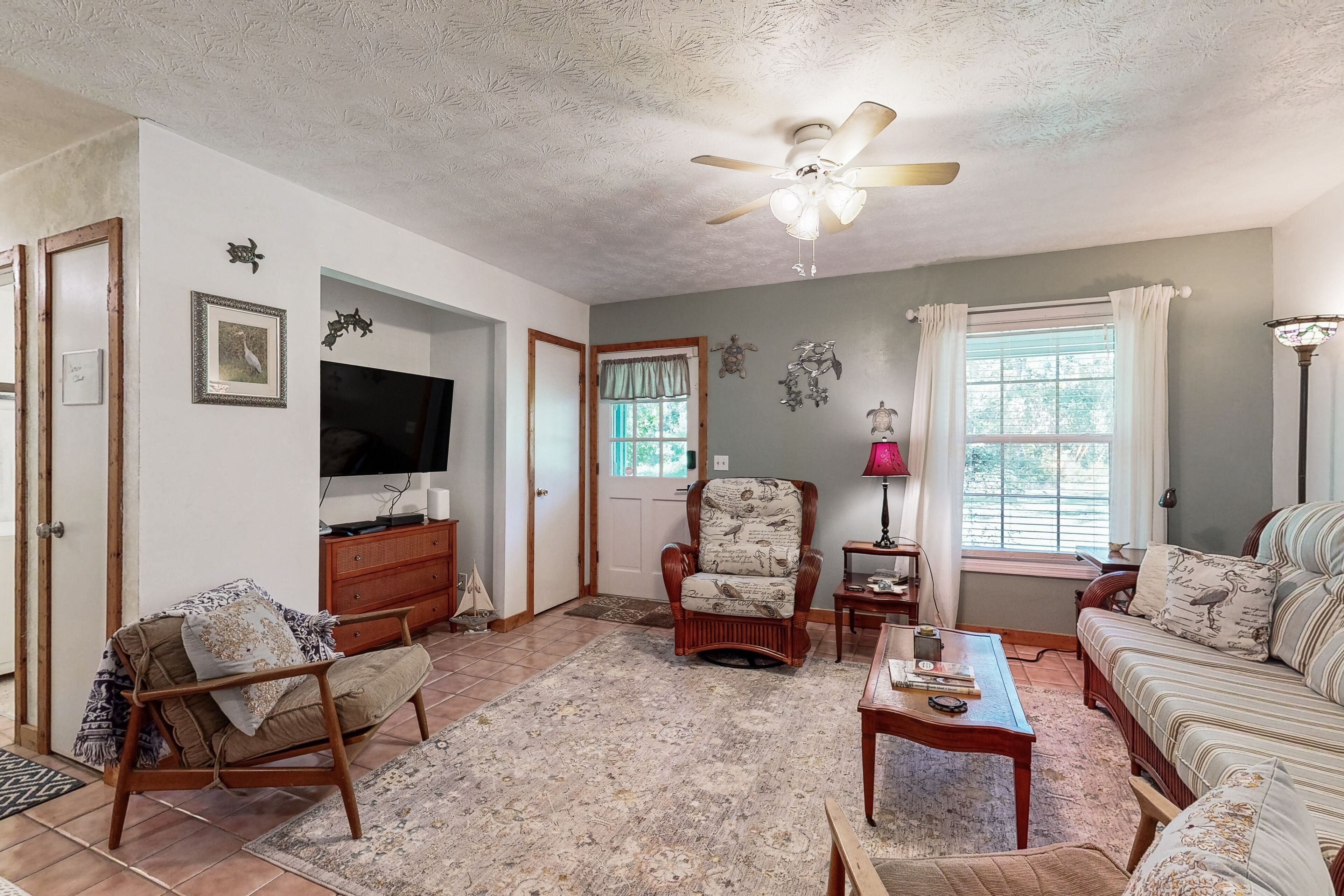 Cozy Cottage Near The Beach With Internet,  Ac, Washer/dryer - Fernandina Beach, FL