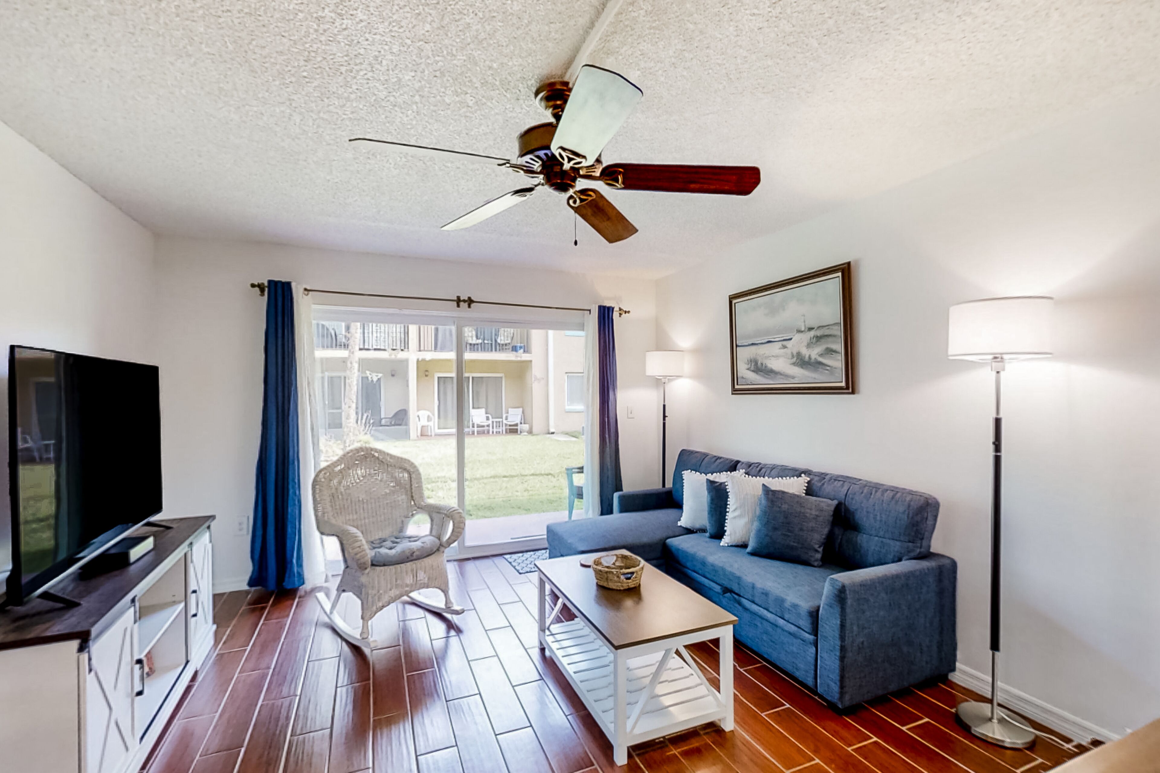 Condo Across The Street From The Beach With Pool, Tennis, &. Washer/dryer - Crescent Beach, FL