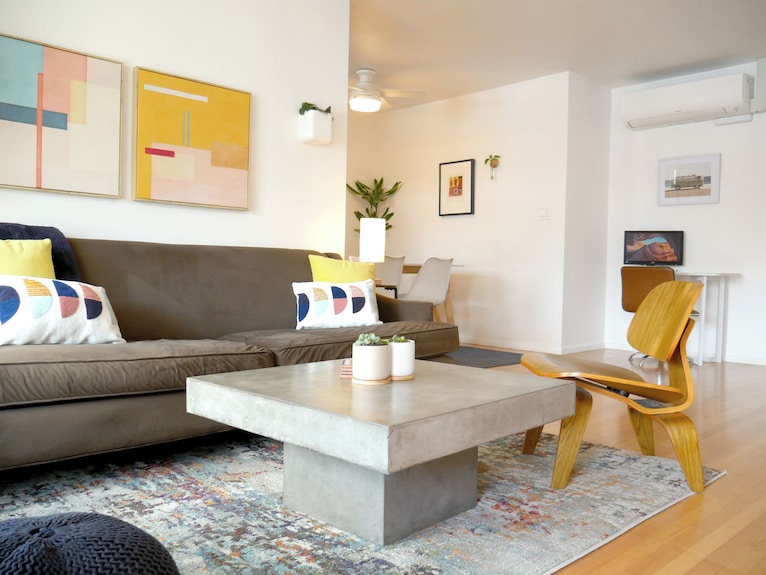 Oceanside Hermosa, 1 Minute Walk To The Beach, Parking, Kitchen, Ac, Fit 4 Guest - Long Beach, CA