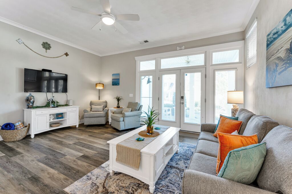 Beachside 4br Home  Walk To Boardwalk & Atlantic Park - Virginia Beach, VA