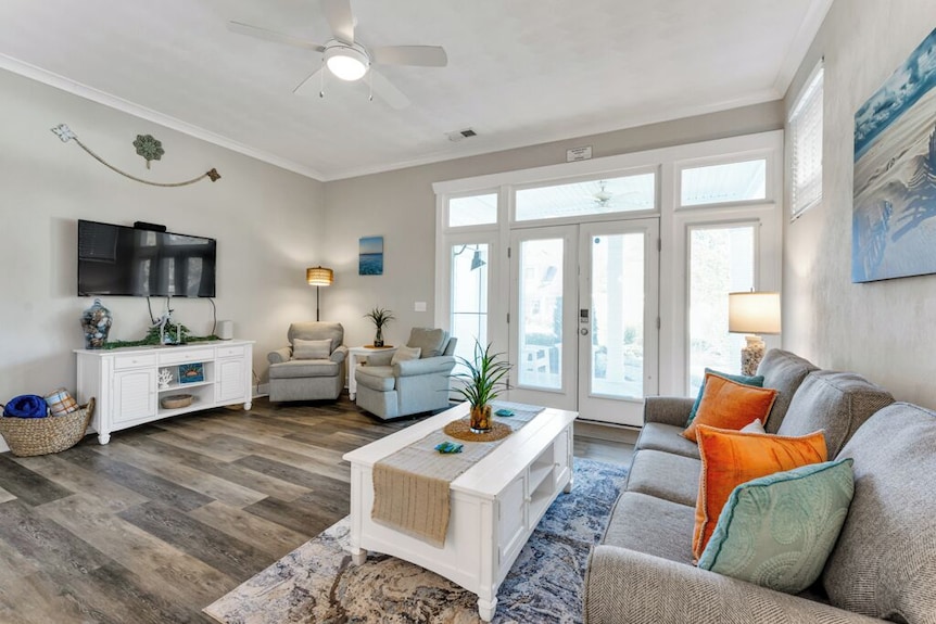 Beachside 4br Home Walk To Boardwalk & Atlantic Park - Virginia Beach, VA