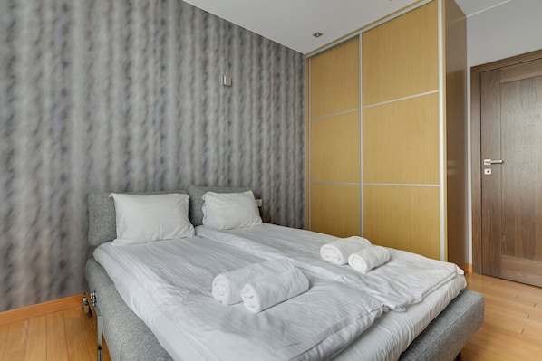 Apartamento Deluxe | Ferro/tábua de engomar, Wi-fi grátis