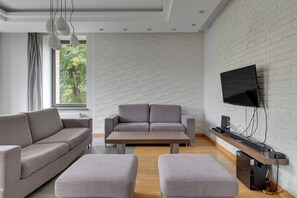 Apartamento Deluxe | Ferro/tábua de engomar, Wi-fi grátis