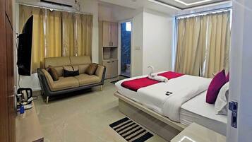 Quarto executivo | Banheiro | Chuveiro, produtos de toalete grátis, toalhas de banho, sabonete