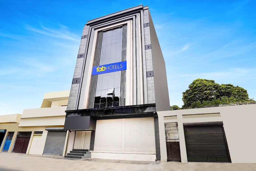 Fabhotel Sanviraaj - Kanpur