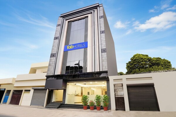 Fabhotel Sanviraaj - Kanpur