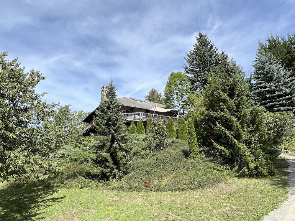 Holiday Home With Sauna, Saint-sauveur - Lac de Serre-Ponçon