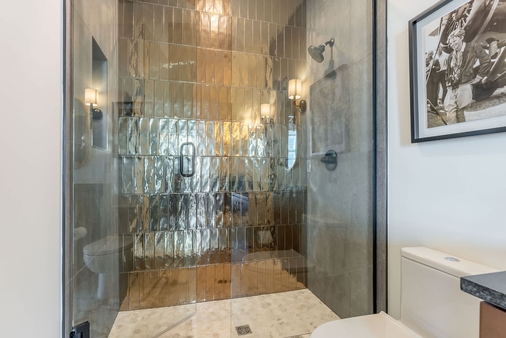 Luxe 4br With Fire Pit Grill And City Views - Nashville