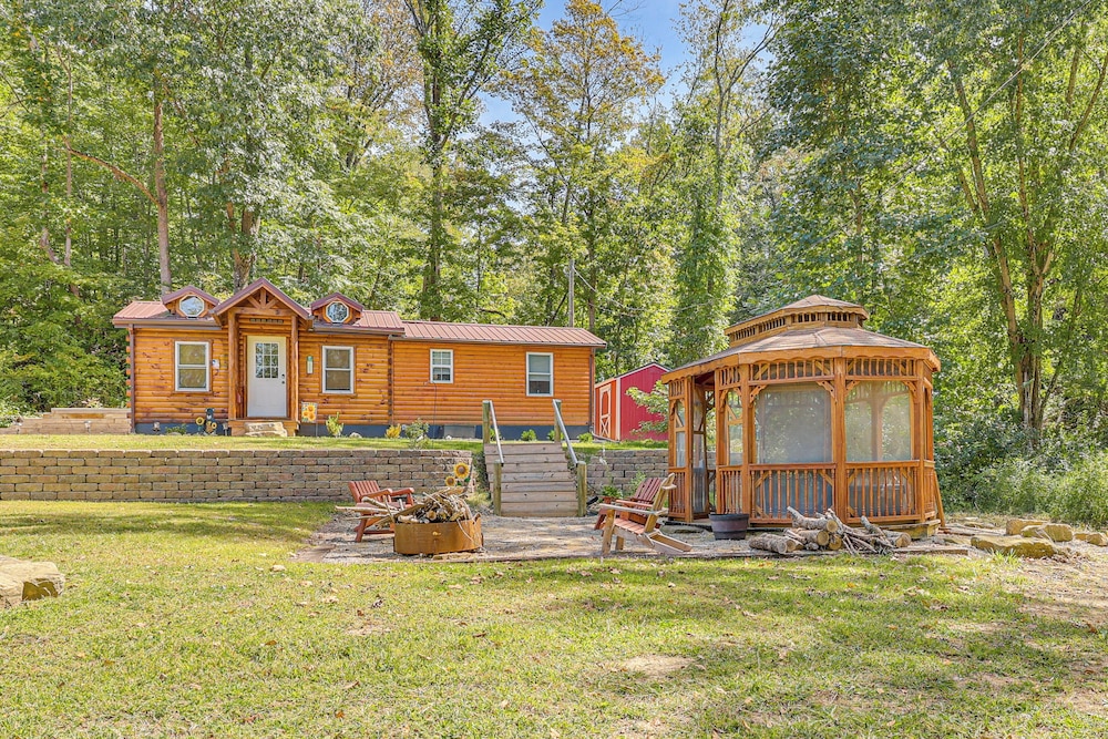 Charming Couples Cabin On 40 Acres In Zanesville - Ohio