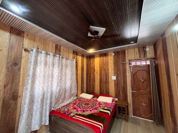 Peace Forest Retreat - Chamoli