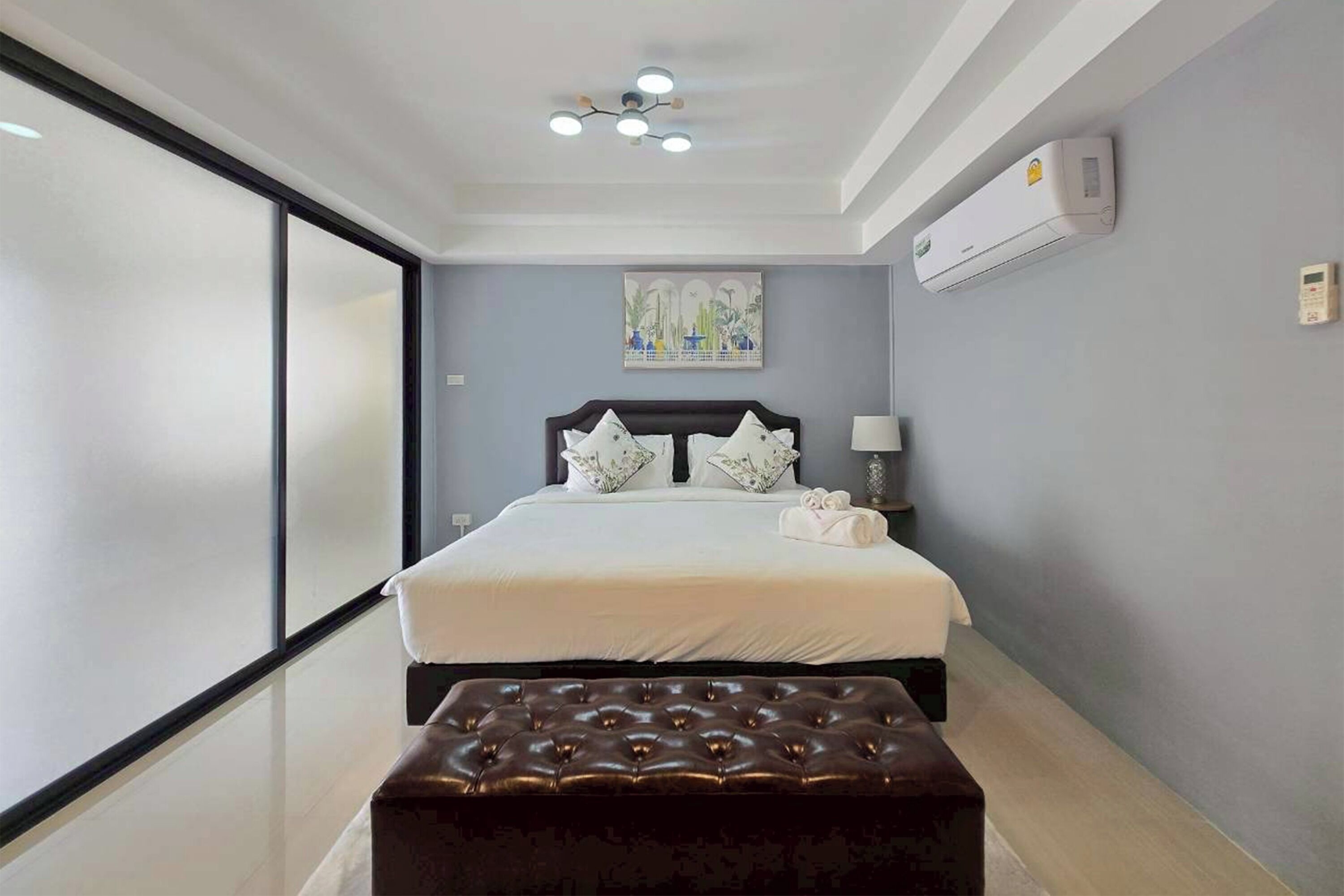 Casa, 3 quartos | Escrivaninha, ferros/tábuas de passar roupa, Wi-Fi de cortesia