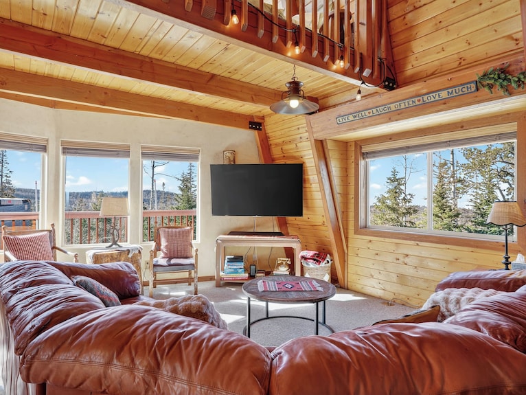 Private Mountain View Cabin, Hot Tub, 2br + Loft, Minutes To Slopes - Utah