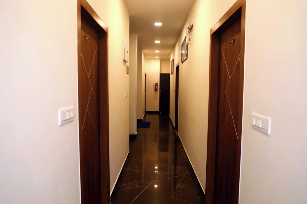 Hotel Shreya Galaxy By Antara Group - Uttarakhand