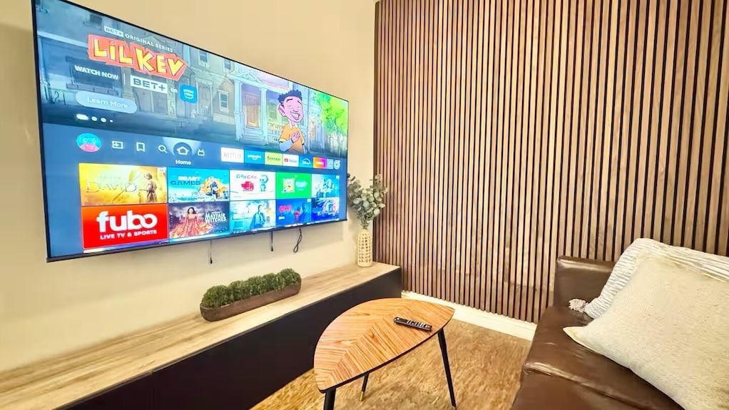 Modern 2 Br. Unwind In A Prime Location + Parking - Willow Glen - San Jose