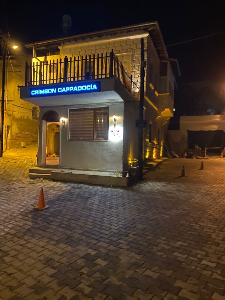 Cri̇mson Cappadoci̇a - Avanos