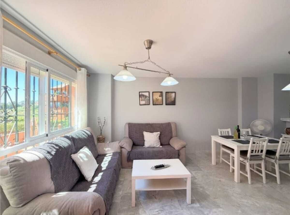 Apartamento, Piscina, Sol, Parking Subterráneo Terraza Privada, 300m De La Playa - Sotogrande