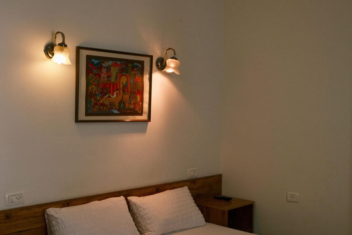 Quarto família, vista para o jardim | Cofres nos quartos, ferros/tábuas de passar roupa, Wi-Fi de cortesia