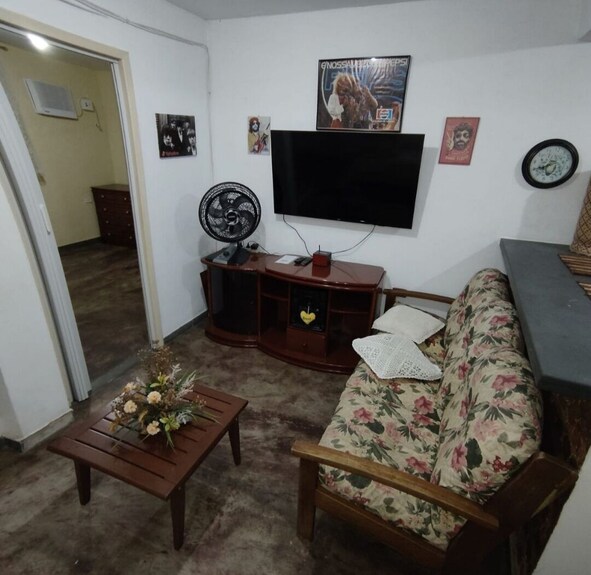 Casa No Centro/3 Camas/garagem/netflix E Amazonprime. - Rio de Janeiro (estado)
