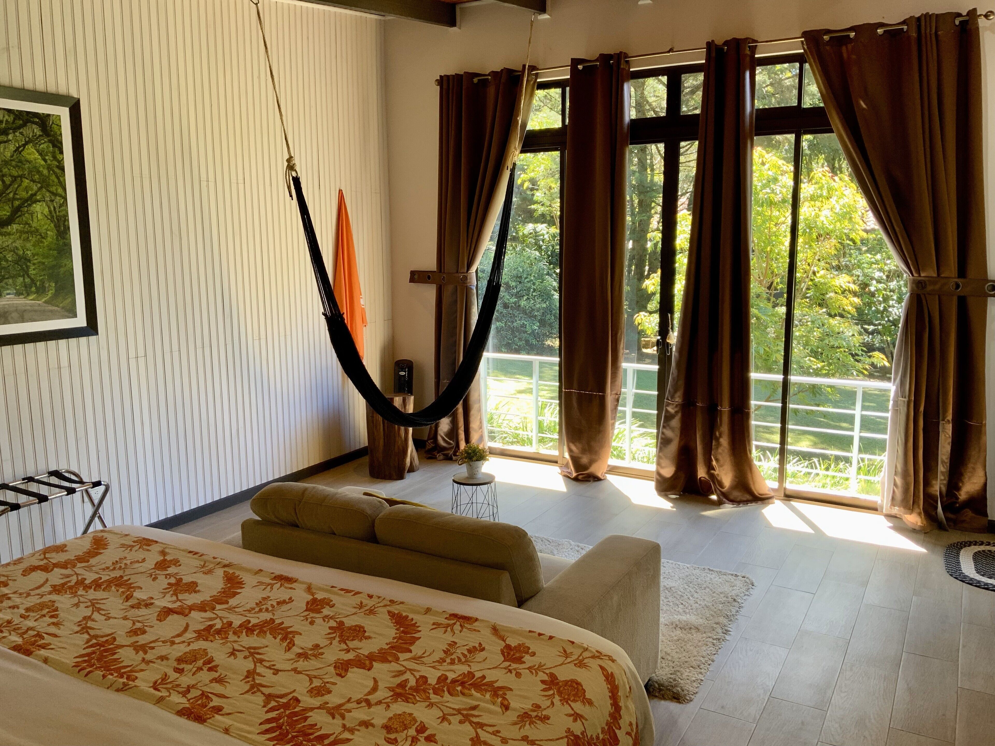 Quarto Individual Deluxe, vista para o jardim | Cofre no quarto, cortinas/cortinados opacos, Wi-fi grátis 