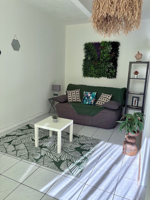 Nouméa 1-bedroom Garden & A/c, Near Beaches - New Caledonia