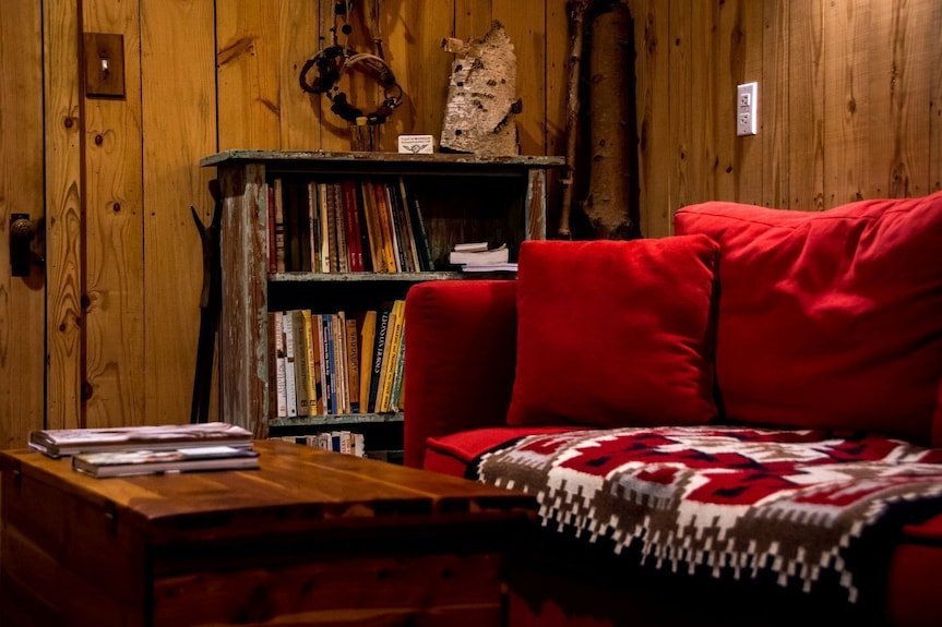 Cozy Ground Floor Suite In A Beautiful Farmhouse For A Unique Getaway In Afton, Virginia - 韋恩斯伯勒