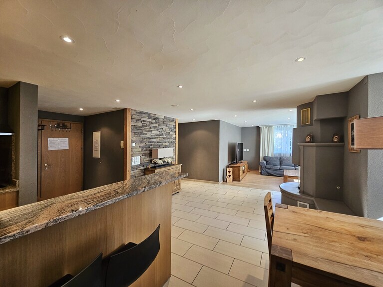 Large Flat For 10 People In Haus Bavaria, Near The Stafelwald Ski Lift - Saas-Fee