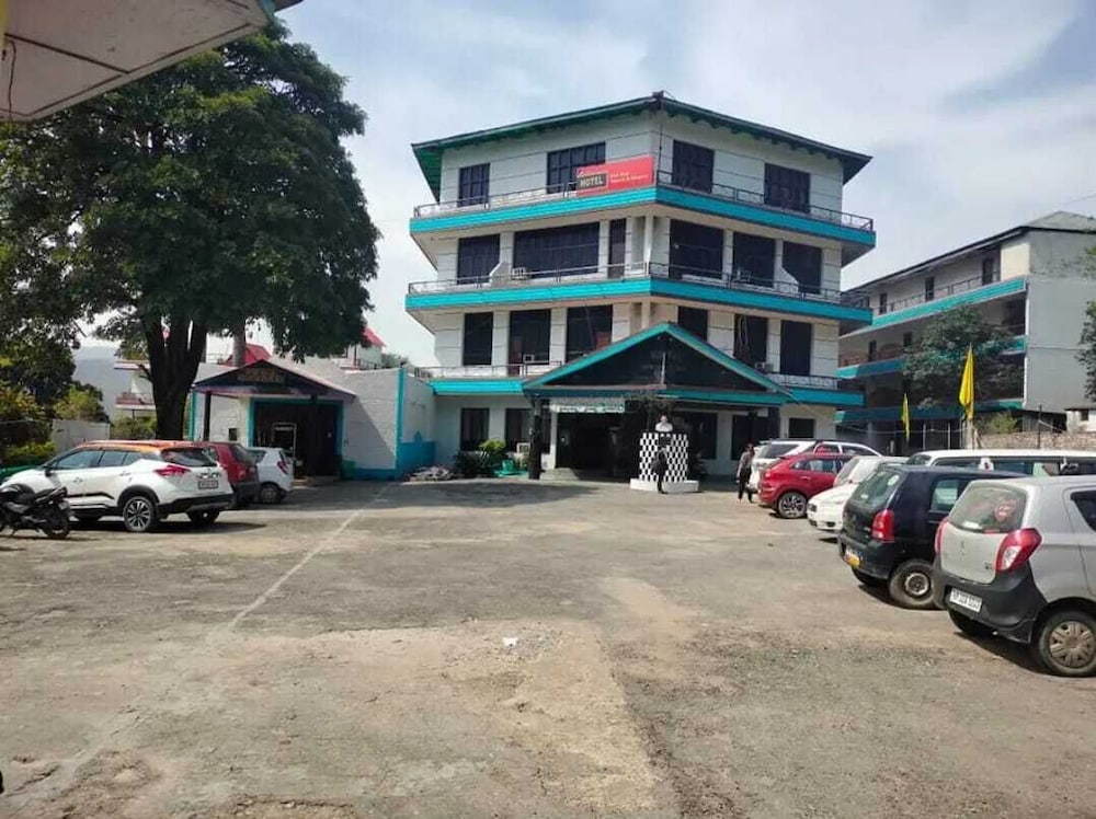 Mid Way Tourist & Resorts - Mandi