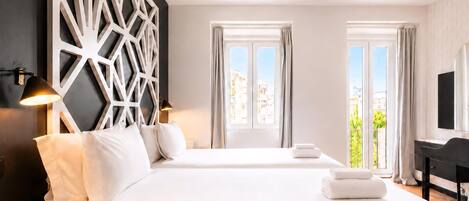 Apartamento (Room with Balcony) | Escrivaninha, espaço de trabalho para notebook, Wi-Fi de cortesia