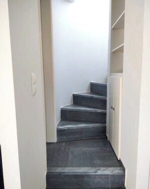 Apartamento, 2 quartos, varanda, vista para o mar | Comodidade do quarto
