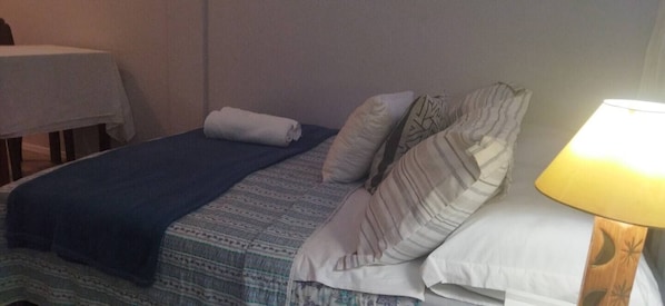 Quarto Triplo Básico | Wi-fi grátis