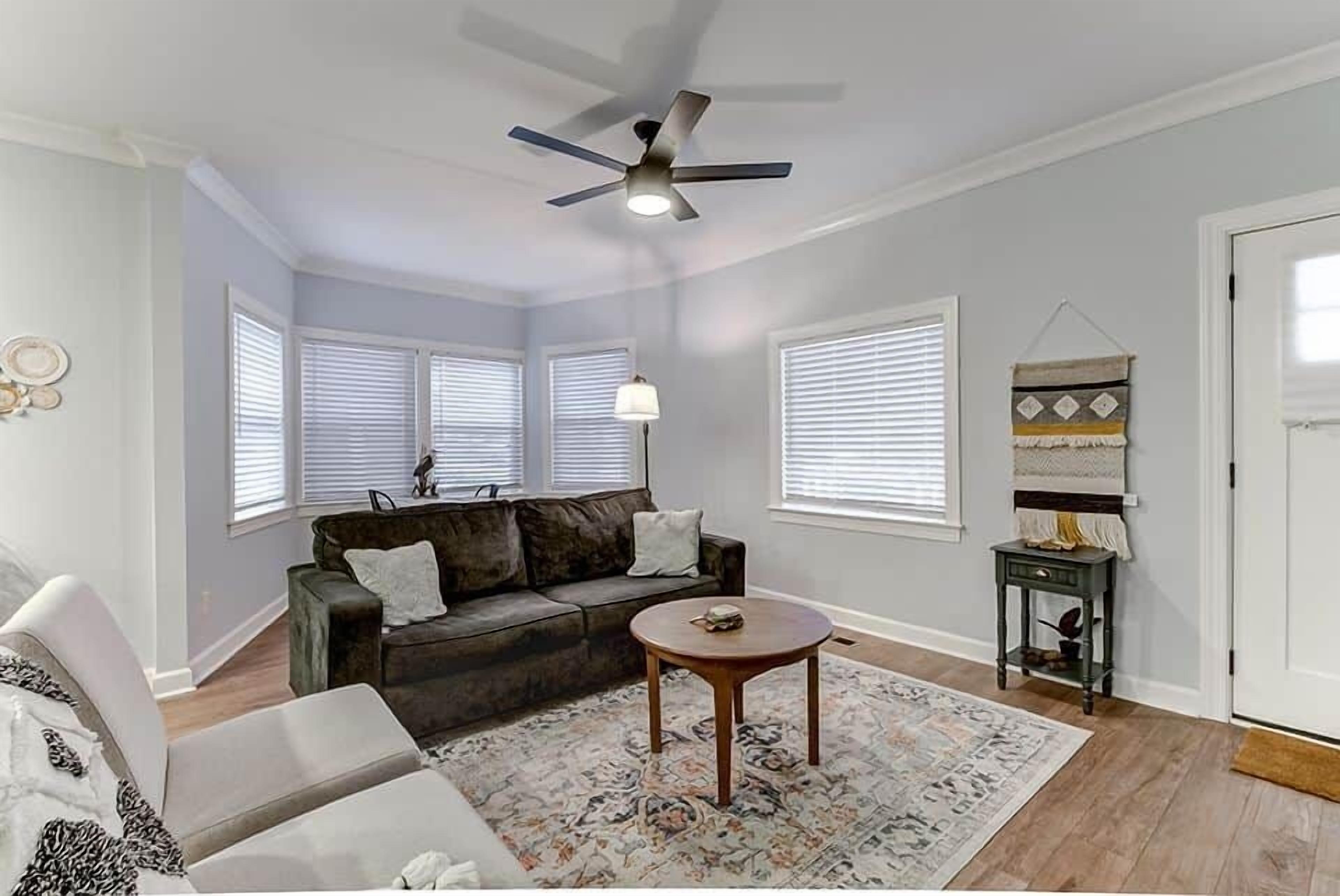 7th Street Retreat In Historic Downtown Wilmington - Wilmington, NC