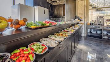 Pequeno-almoço tipo buffet diário incluído