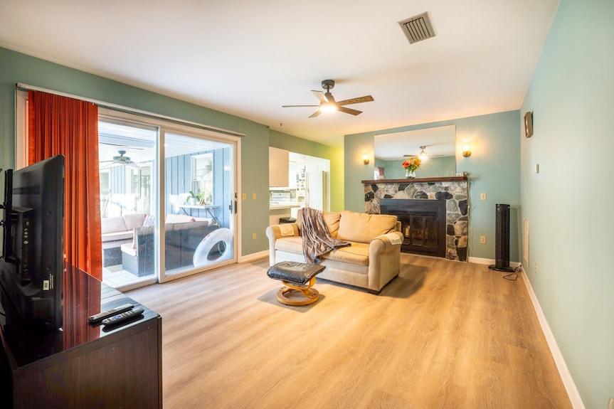 Orlando Area Riverfront Retreat Private Pool, Ev - Lake Harney, FL