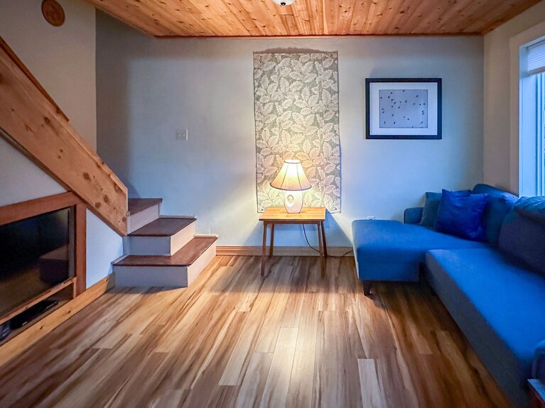 Pet Friendly - Dunrovin Vintage Beach Cottage - Port Orford, OR