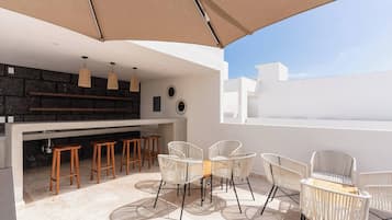 Apartamento, 1 quarto, vista para o jardim | Sala de jantar