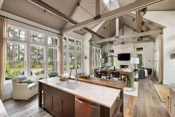 Stylish Cottage with Screen Porch & River Views Reviews, Deals & Photos ...