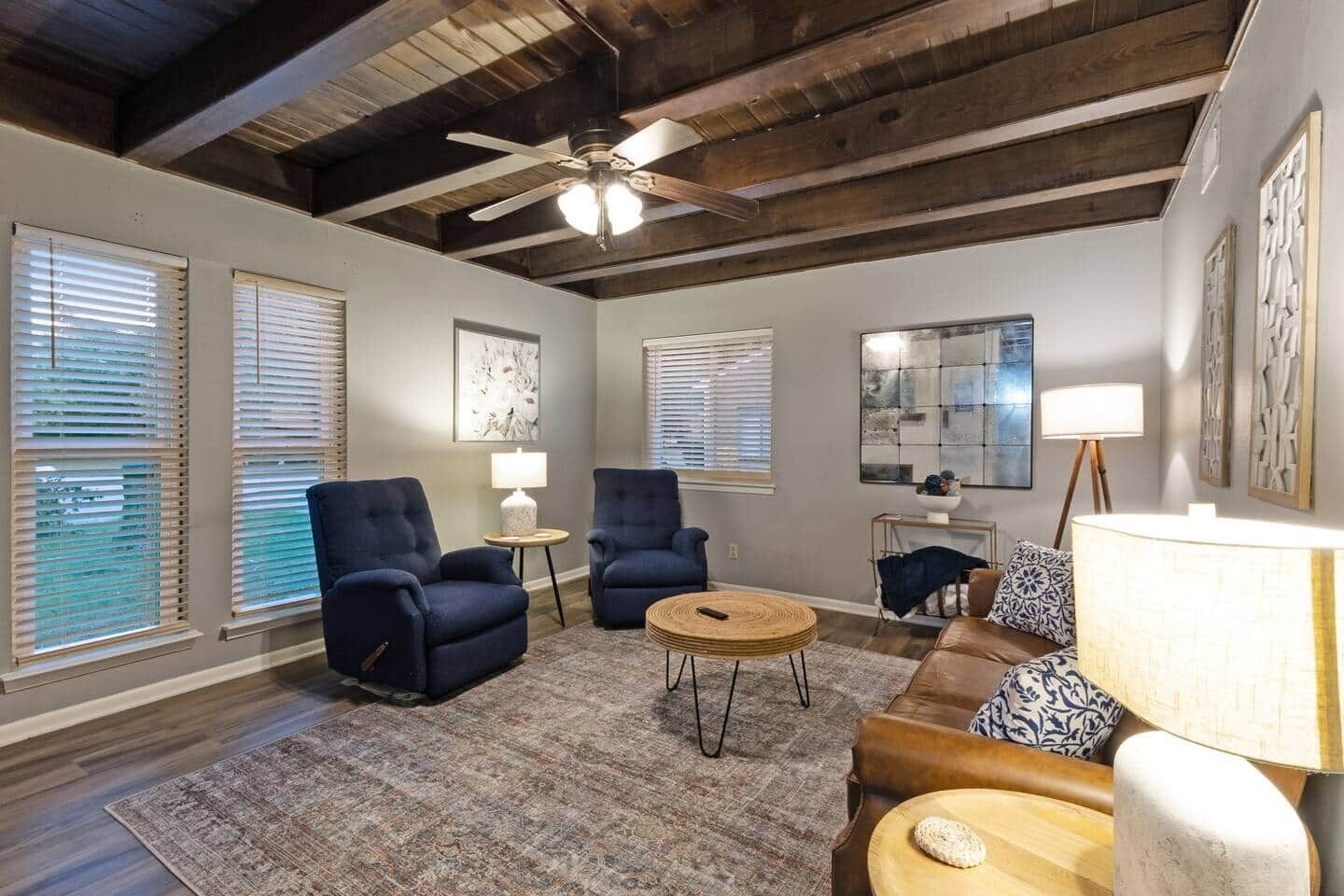 Aggies On Auburn Court 2b/1.5b Tamu/veterans Park - College Station, TX