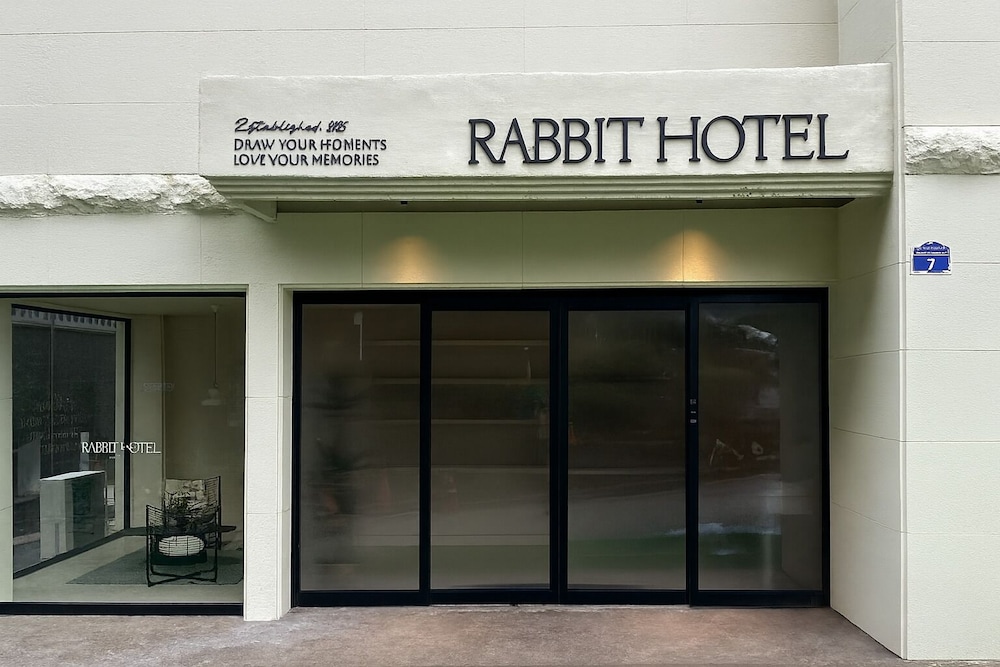 Rabbit Hotel - Suwon-si