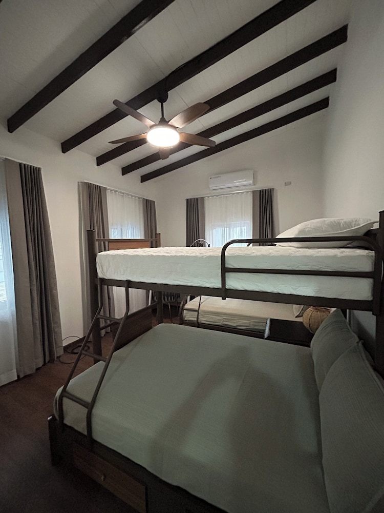 New villa with pool and electric generator in Tela for a relaxing ...