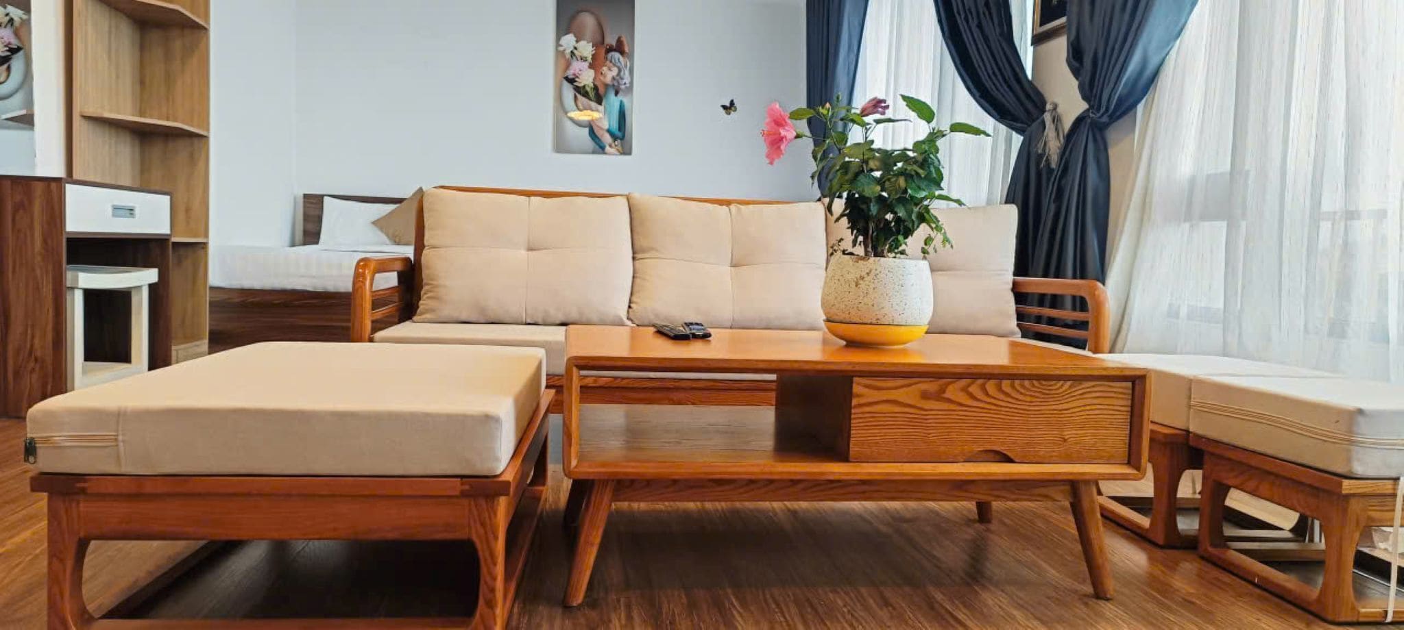 Quarto Triplo Familiar | Sala de estar | Televisor de 19 polegadas com canais digitais, filmes pagos 