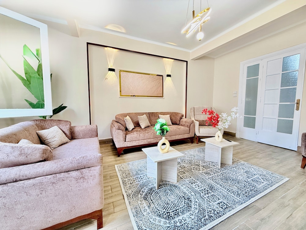 Moonlight Homes Tahrir Square - Cairo