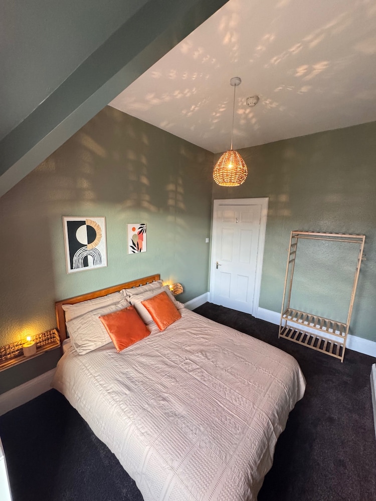 Boutique Apartment - Sleeps 6 & Free Parking - Ilkley