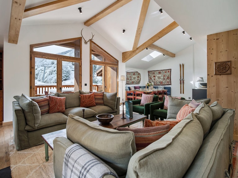 Spacious Ski-in Ski-out Apartment With Sauna, Sleeps 10 - ヴァル・トランス