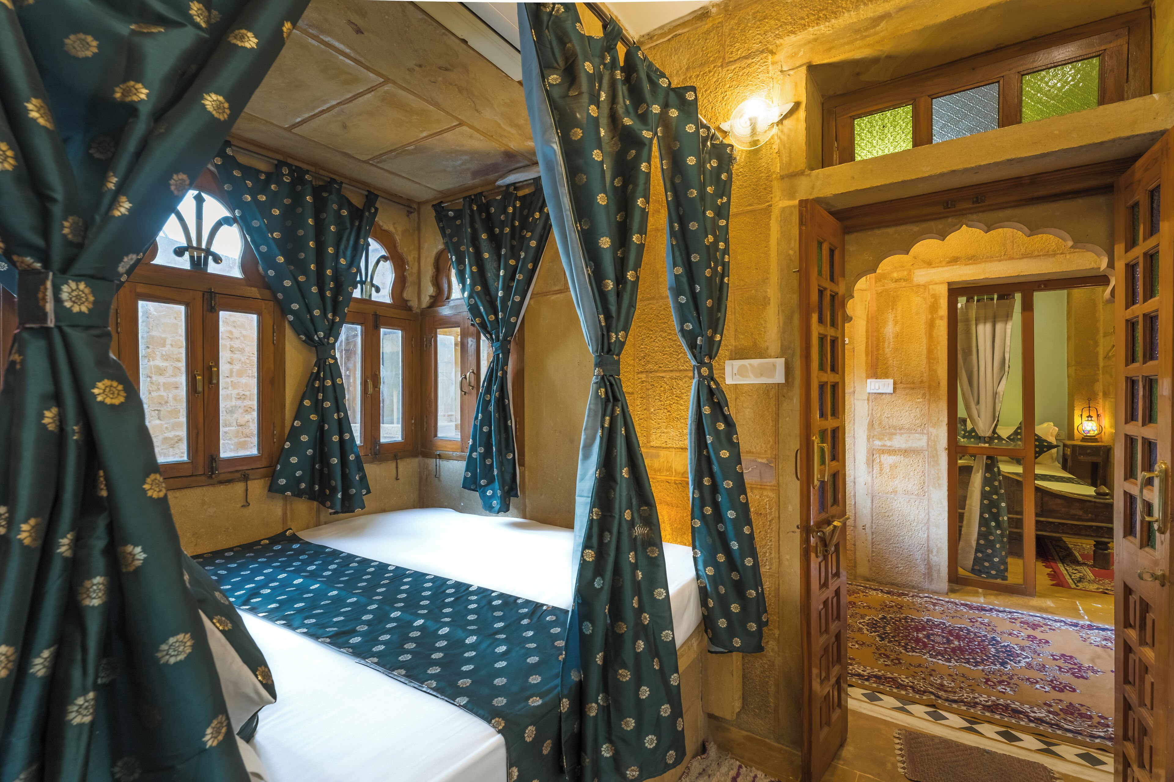 Quarto Familiar, pátio | Sala de estar