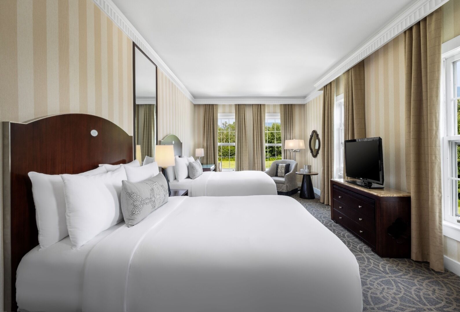 Scenic Vermont Stay With Pool, Spa, Trails & Golf Nearby - Manchester, VT