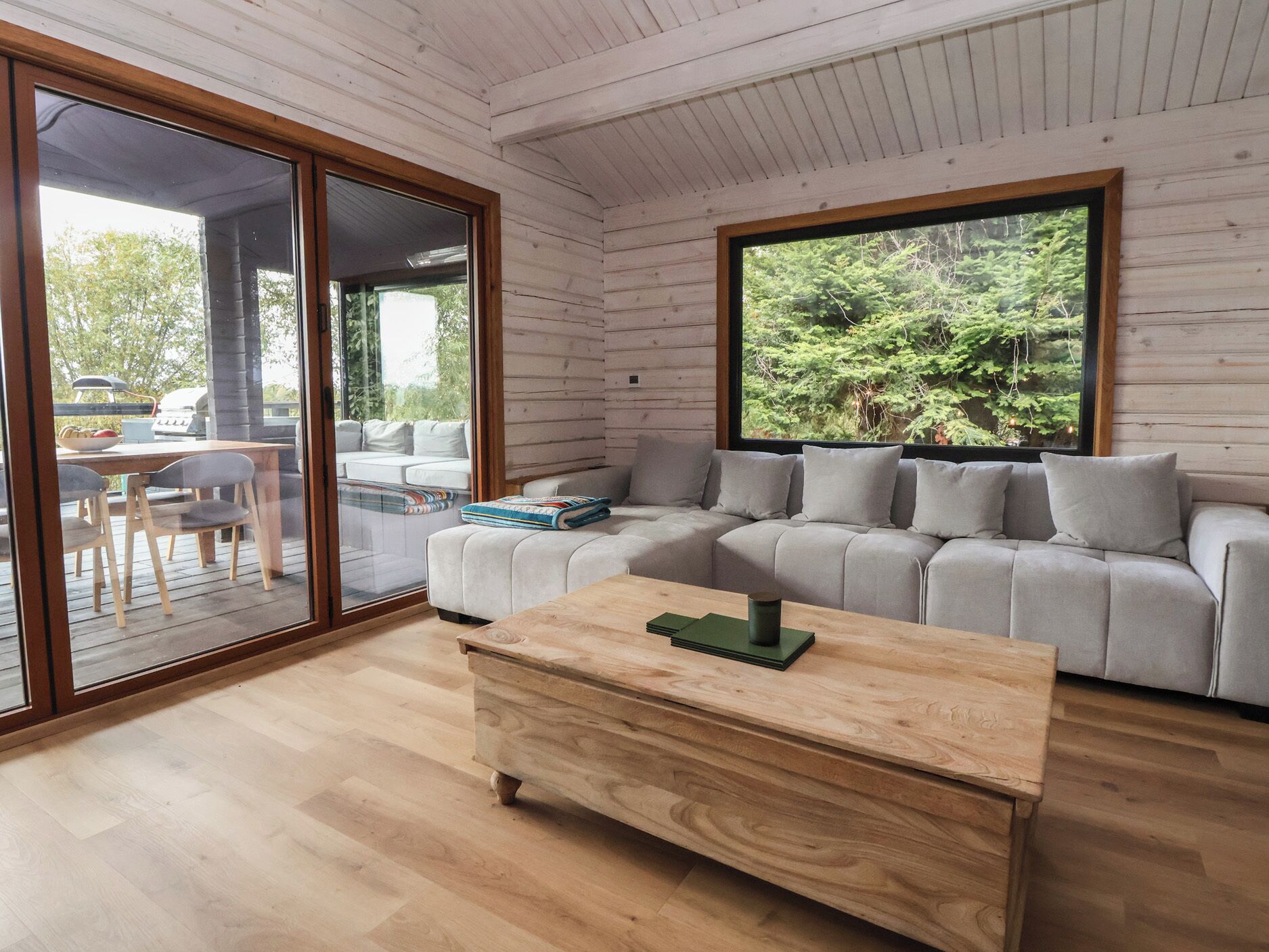 The Larch House, Pet Friendly, Luxury Holiday Cottage In Farndon - Wrexham