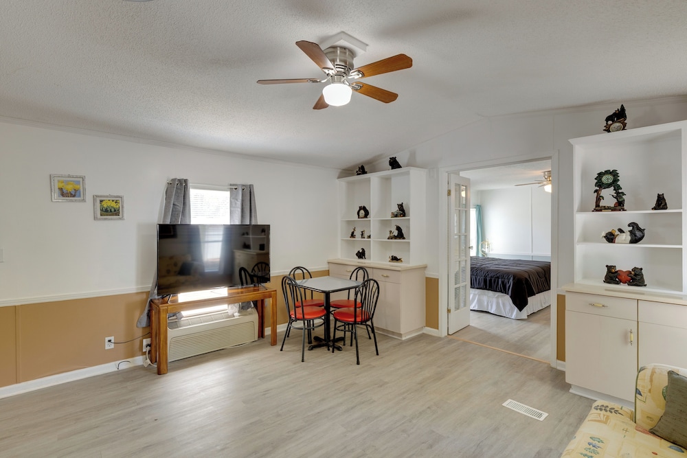 Fish & Explore: Wooded Lake Guntersville Retreat - Alabama