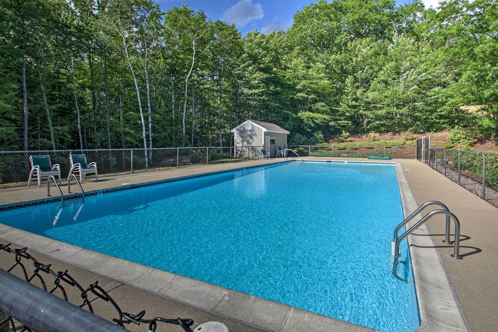 Mtn Views, On-site Trails! Spacious Bartlett Home - North Conway, NH