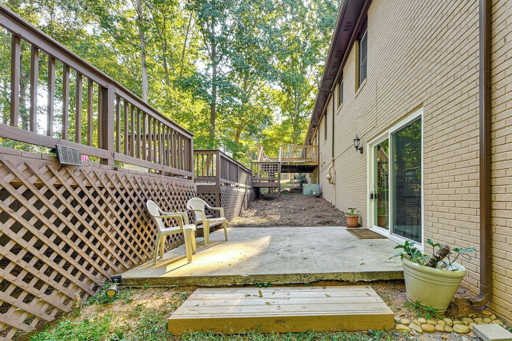 2 Mi To Dtwn Monroe Near Wingate: Cozy Apt W/patio - Monroe, NC